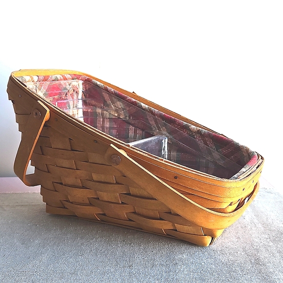 Longaberger | Accents | Longaberger Slanted Vegetable Basket With ...